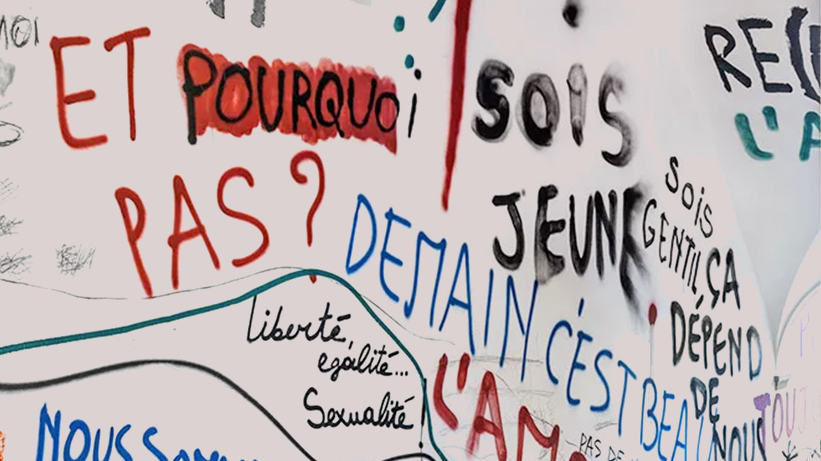 Scarlett Conlon - Fashion & Lifestyle Journalist & Author